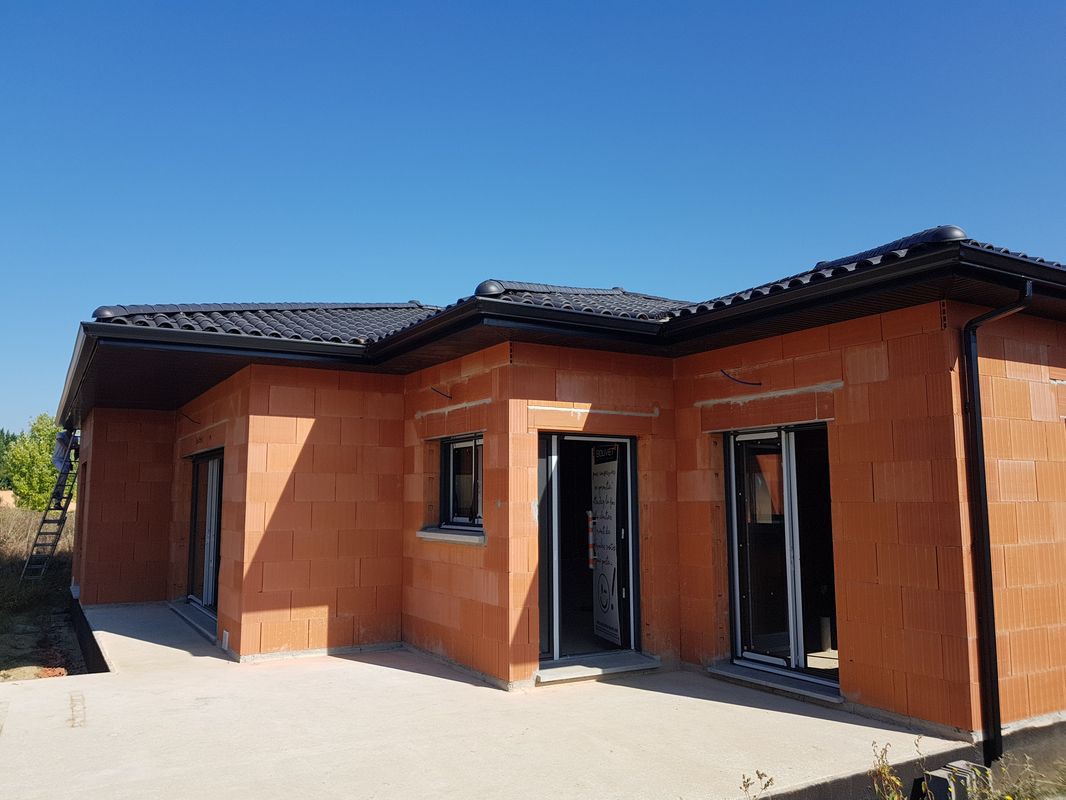 Fourniture et pose de couvertine à Noé (31) - BESSON GOUTTIERES